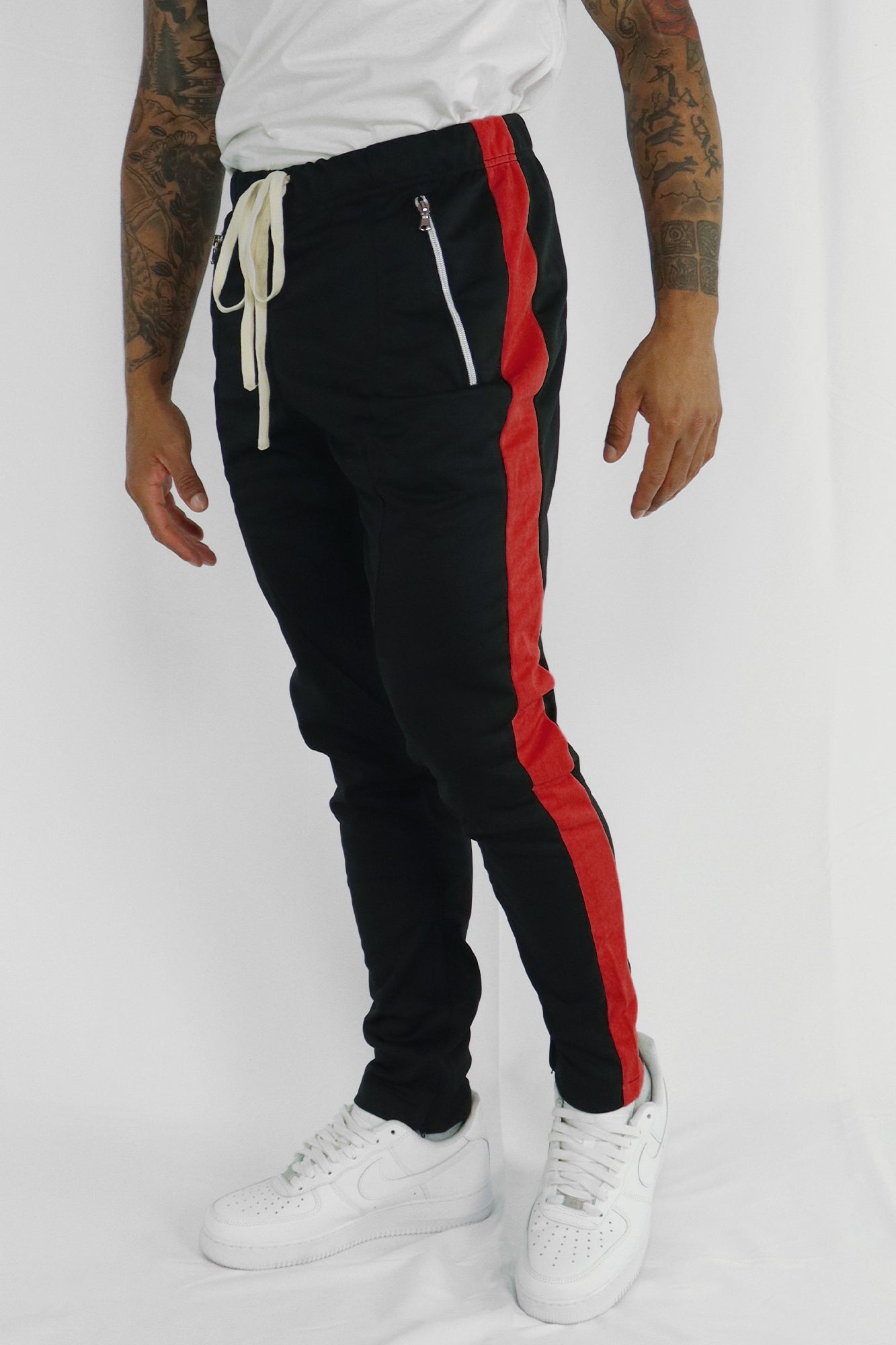 Premium Side Stripe Zip Pocket Track Pants (Black-Red) – Zamage